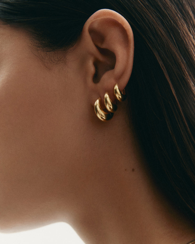 INDIGO HUGGIES (18K GOLD PLATED) – KIRSTIN ASH (Australia)